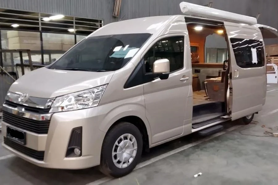Berapa Tinggi Mobil Hiace Premio? Temukan Disini!