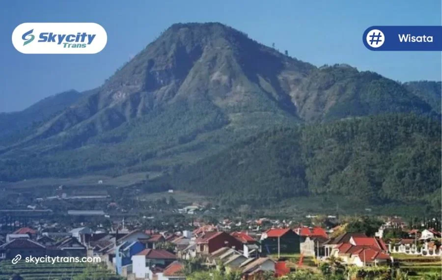 14 Gunung di Malang Jawa Timur Terpopuler & Pendaki Pemula